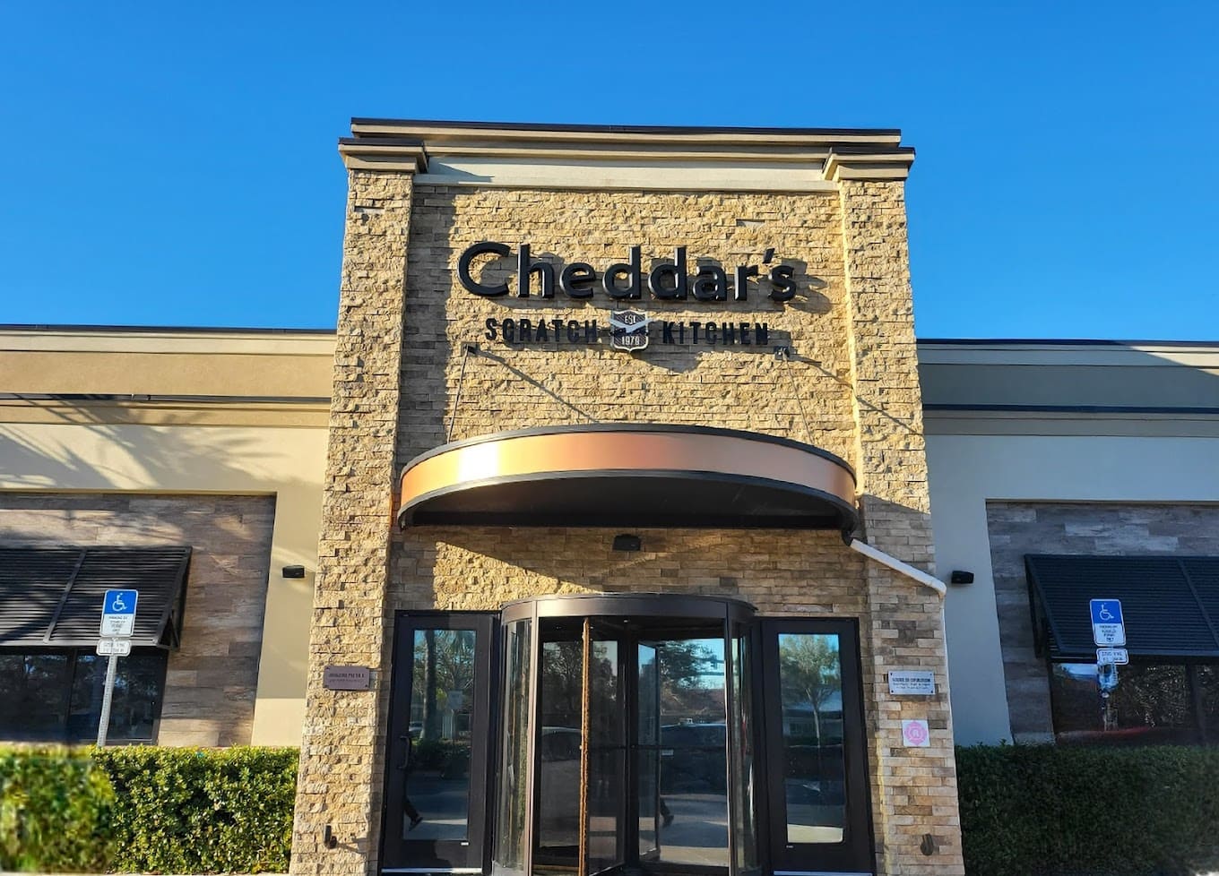 Cheddar's Scratch Kitchen - Treasure Coast