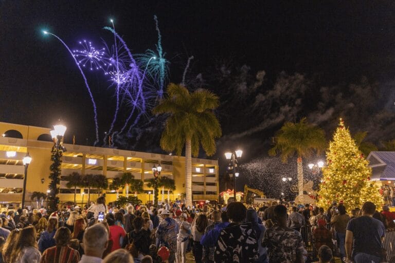 Christmas Lights in Port St. Lucie - Map, Events & More - Treasure Coast